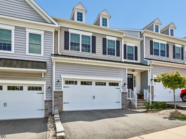 Hickory Ct, Cedar Grove, Home For Sale