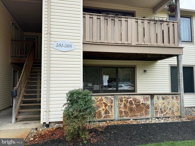 Hickory Cir, Cherry Hill, Condo For Sale