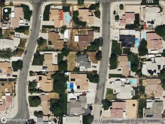 Hickory Glen Ave