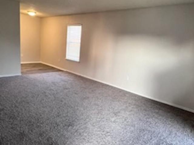 Hickory Grove Apartments