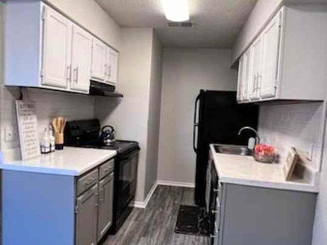 Hickory Grove Apartments 1 Bedroom Apartment for Rent at 1101 W Houston St, Broken Arrow, OK 74012
