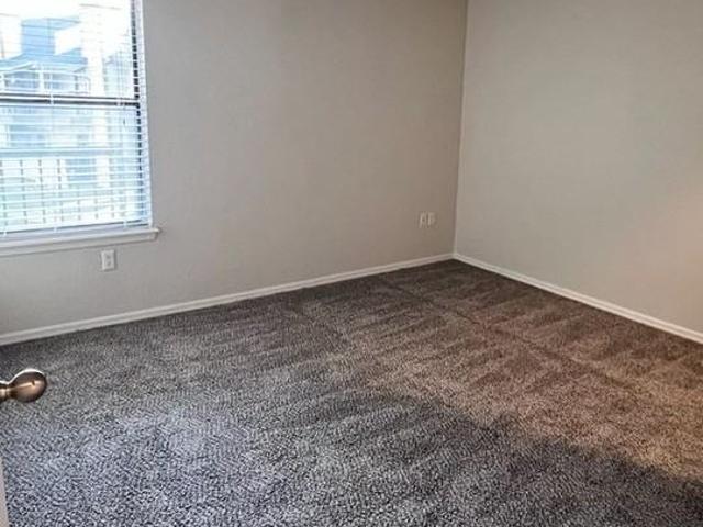 Hickory Grove Apartments 1 Bedroom Apartment for Rent at 1101 W Houston St, Broken Arrow, OK 74012
