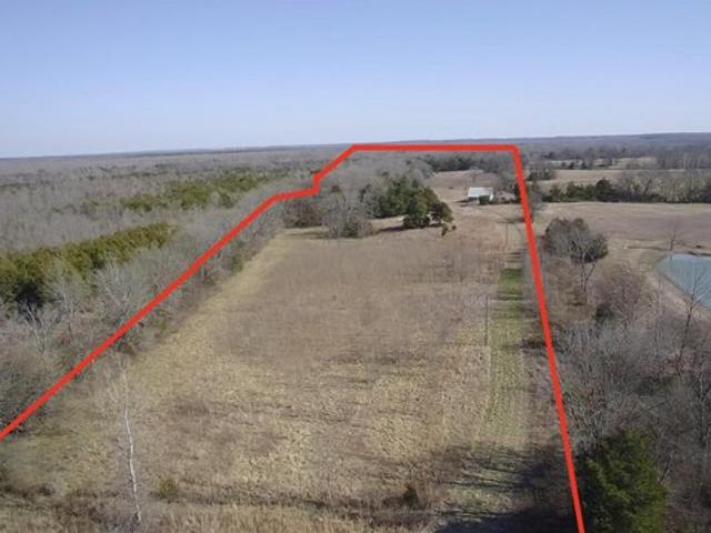 Hickory Grove Rd S, Starkville, MS 39759