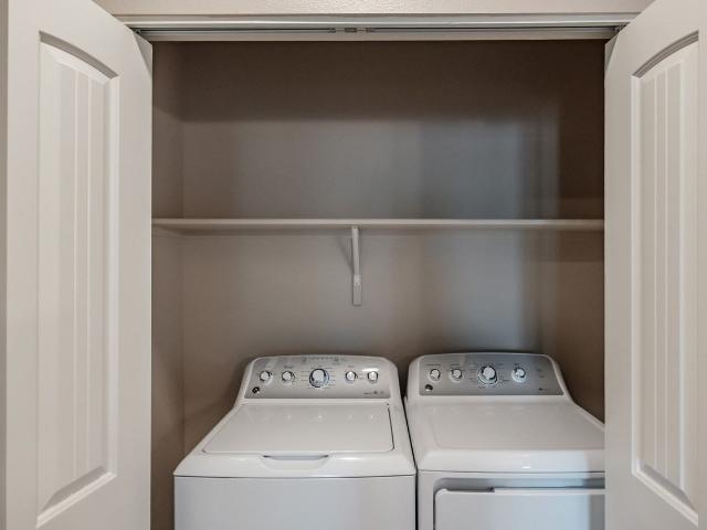 Hickory Hollow Apartments 3 Bedroom Apartment for Rent at 745 705, 725, 745 & 765 Hickory St NW, Albany, OR 97321