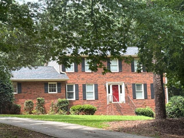 Hickory Hollow Dr