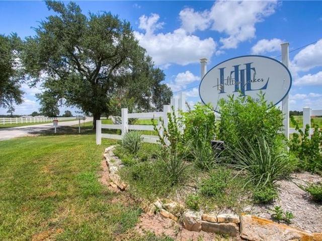 Hickory Ln, Hilltop Lakes, TX 77871