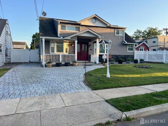 Hickory St, Carteret, Home For Sale