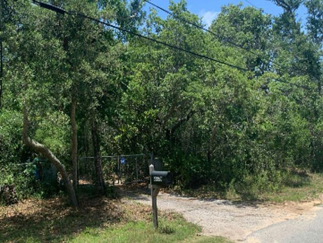 Hickory Shores Blvd
