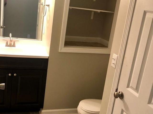 Hickory Trace Apartments 2 Bedroom Apartment for Rent at Hickory Trace Dr, Louisville, KY 40219 Okolona