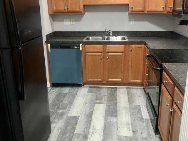 Hickory Trace Apartments 2 Bedroom Apartment for Rent at Hickory Trace Dr, Louisville, KY 40219 Okolona