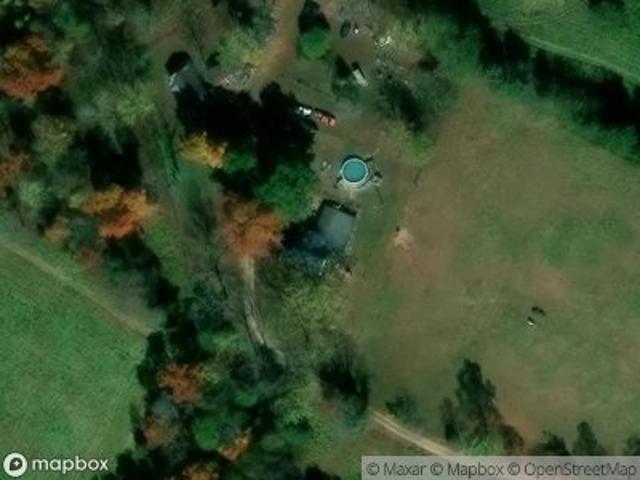 Hickory Tree Ln