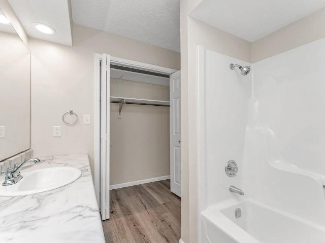 Hickory Village 2 Bedroom Apartment for Rent at 3700 E Cherry St, Springfield, MO 65809