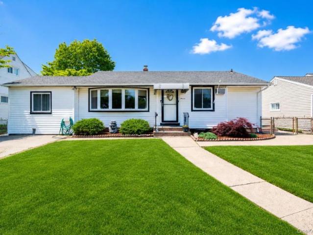 Hicksville NY 11801 102715956
