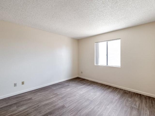 Hidden Cove Apartments 2 Bedroom Apartment for Rent at 2001 W Union Hills Dr, Phoenix, AZ 85027