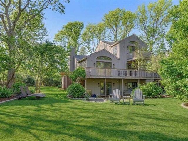 Hidden Cove Rd, Oak Bluffs, Home For Sale