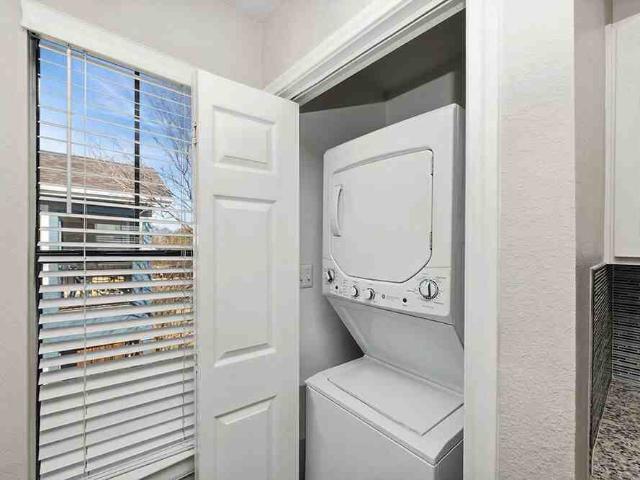 Hidden Creek 2 Bedroom Apartment for Rent at 1200 College Pkwy, Lewisville, TX 75077