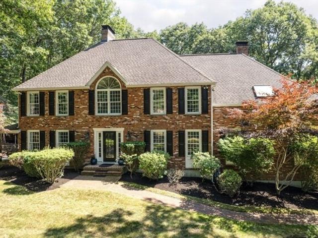 Hidden Brick Rd, Hopkinton, Home For Sale
