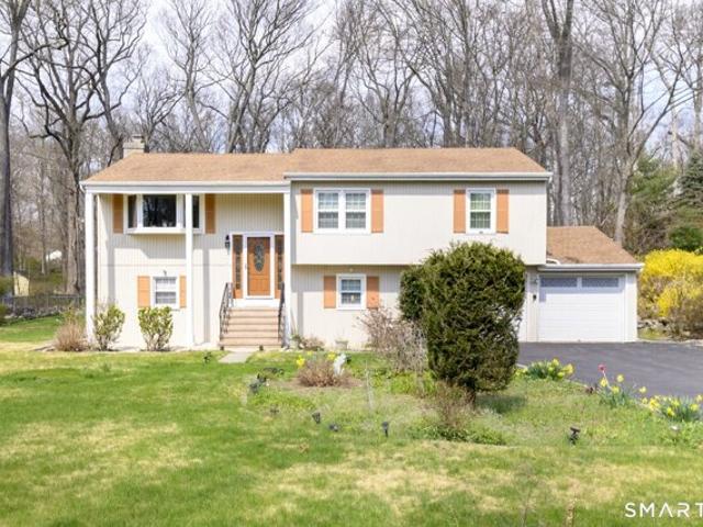 Hidden Brook Dr, Stamford, Home For Sale