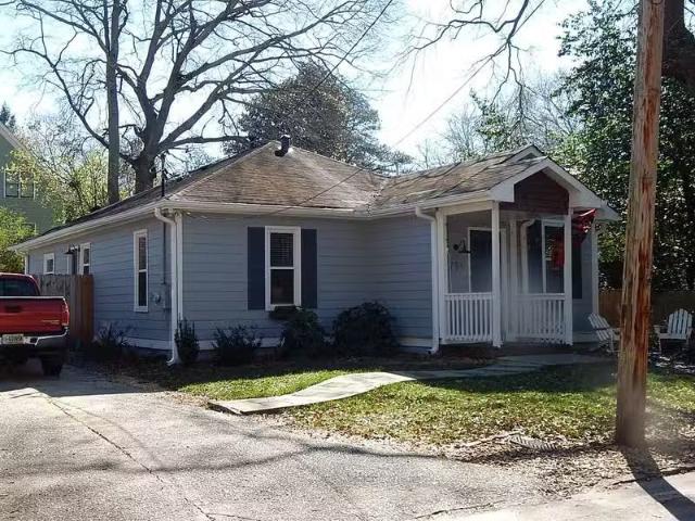Hidden Gem! 3 BR/2 BA Renovated Bungalow in Decatur 784 Hillm.