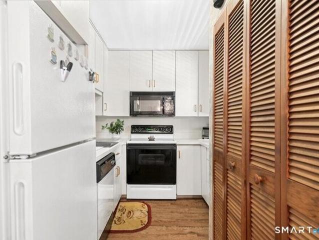 Hidden Knolls Cir Unit,monroe, Condo For Sale