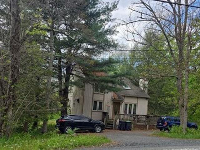 Hidden Lake Dr