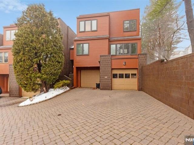 Hidden Ledge Rd, Englewood, Home For Sale