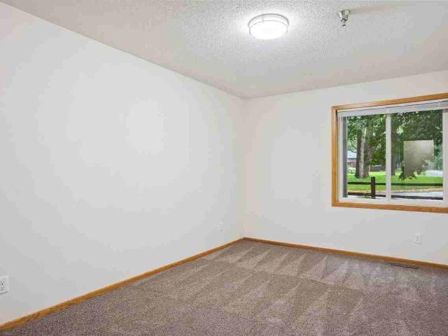 Hidden Pointe Lida Kumquat 2 Bedroom Apartment for Rent at 10550 Kumquat St Nw, Coon Rapids, MN 55448