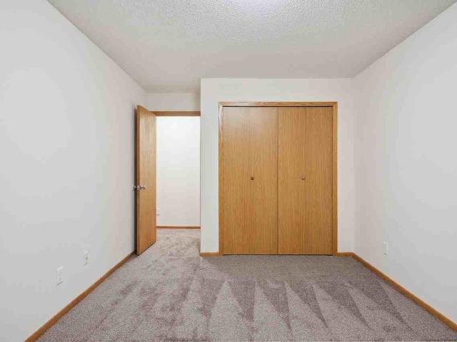 Hidden Pointe Lida Kumquat 2 Bedroom Apartment for Rent at 10550 Kumquat St Nw, Coon Rapids, MN 55448