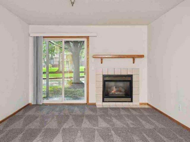 Hidden Pointe Lida Kumquat 2 Bedroom Apartment for Rent at 10550 Kumquat St Nw, Coon Rapids, MN 55448