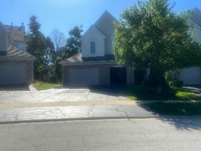 Hidden Pond Cir