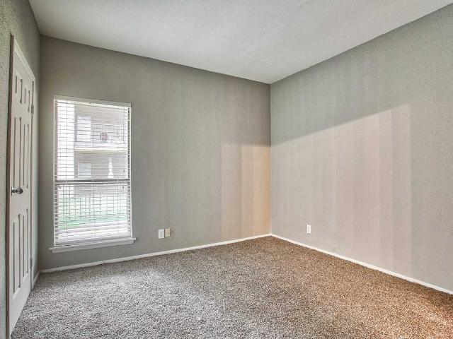 Hidden Ridge On The Canal 2 Bedroom Apartment for Rent at Hidden Rdg, Irving, TX 75038