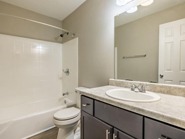 Hidden Woods Apartments 3 Bedroom Apartment for Rent at 4655 Glenwood Rd, Decatur, GA 30035