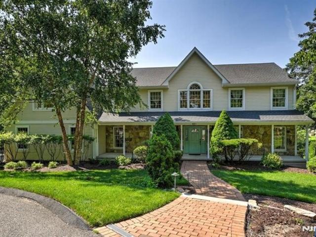 Hidden Valley Ct, Wyckoff, Home For Sale