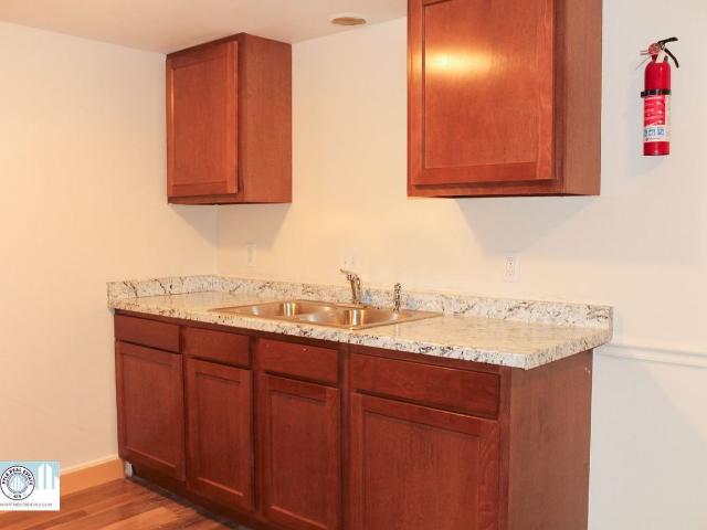Hidden Village Square Apartments 1 Bedroom Apartment for Rent at 2820 Eldora Dr, Toledo, OH 43613 Whitmer Trilby