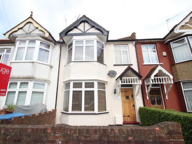 Hide Road Harrow, Middlesex HA1, Room to rent, £600 pcm | PrimeLocation