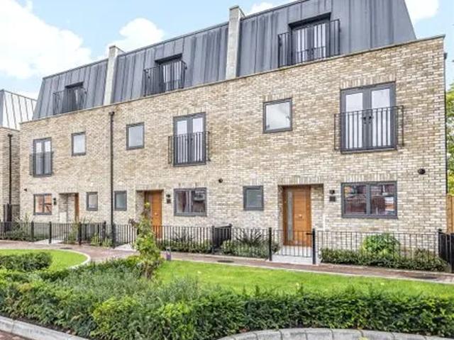 Hide Road, London, HA1 4SF, United Kingdom | 4 bed house for rent #154570589 | Rentberry