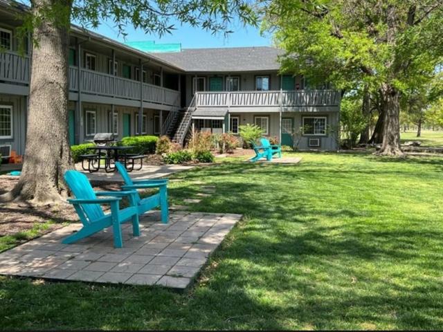 Hideaway Cove Apartments