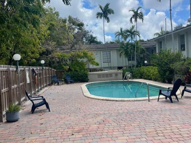 Hideaway in the Grove 1 Bedroom Apartment for Rent at 2900 Bird Ave, Miami, FL 33133 Northeast Coconut Grove