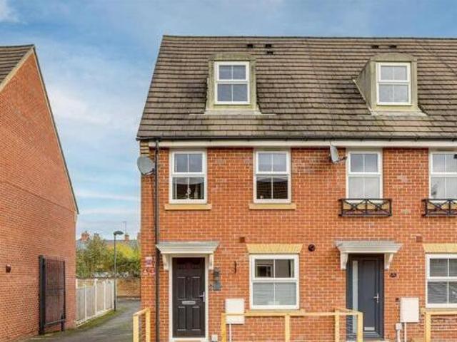 High Main Drive, Bestwood Village, 3 Bedroom End