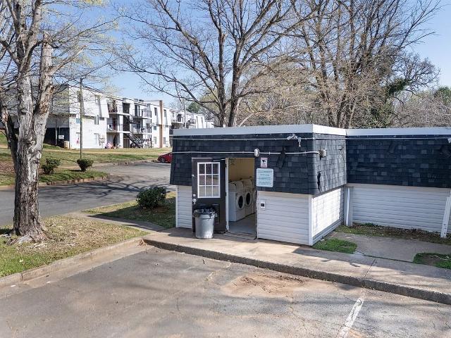 High Meadow Apartments 2 Bedroom Apartment for Rent at 825 Farmhurst Dr, Charlotte, NC 28217 Montclaire South