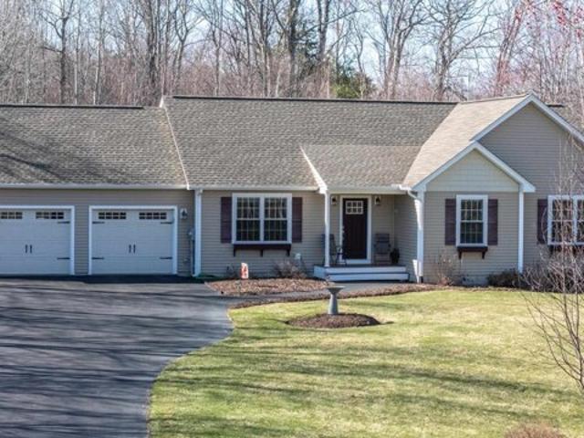 High Meadow Dr, Deerfield, Home For Sale