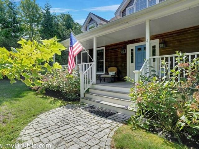 High Meadow Ln, Oak Bluffs, Home For Sale