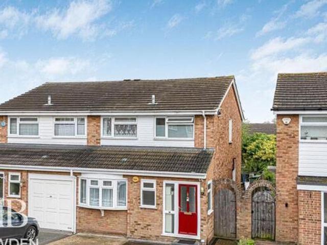 High Meadows, Chigwell, 3 Bedroom Semi detached