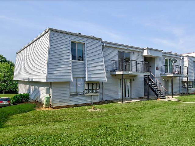 High Meadows Apartments 1 Bedroom Apartment for Rent at 825 Farmhurst Dr, Charlotte, NC 28217 Montclaire South