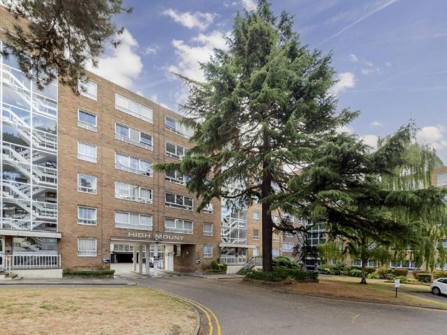 High Mount, London NW4 2 bed flat to rent £1,875 pcm £433 pw