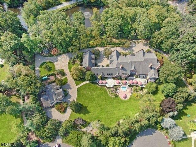 High Mountain Rd, Franklin Lakes, Home For Sale