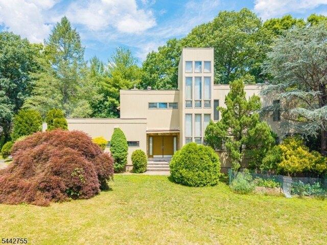 High Mountain Trl, Lincoln Park, Home For Sale
