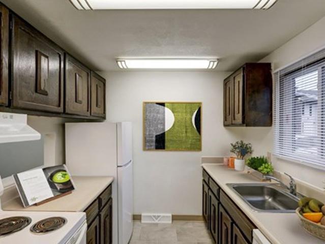 High Acres Apartments and Townhomes One Bedroom 698 sqft