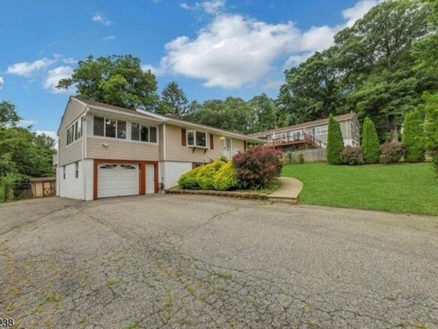 High Crest Dr, West Milford, Home For Sale