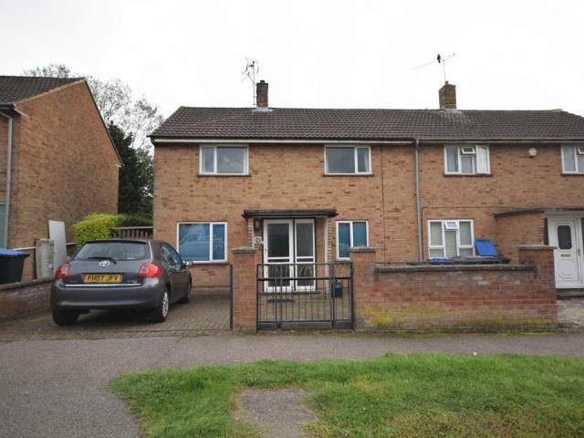 High Dells, Hatfield AL10 6 bed house to rent £2,900 pcm £669 pw